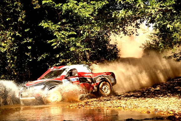 Líderes na Pró Brasil, Luiz Facco e Humberto Ribeiro disputam o Rally ...