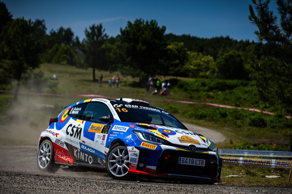 Bruno Bulacia e Gabriel Morales garantem pódio em Riás Baixas - RallyBR